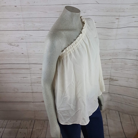 Harlowe & Graham | Tops | Harlow Graham Ivory One Shoulder Bell Sleeve ...